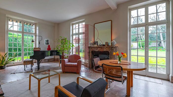 Appartement à vendre - Fontainebleau, Constance, Fleury - 6 pièces - 3 chambres