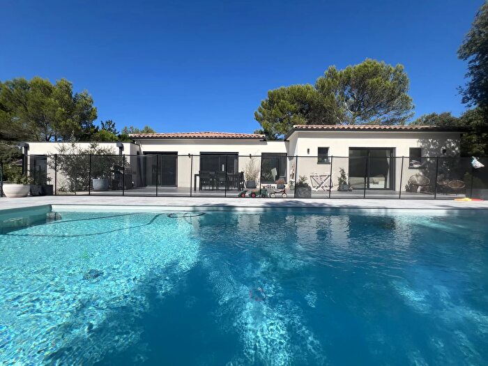 Maison à vendre - Nîmes, Mas de Lauze, Carreau de Lanes - 5 pièces - 4 chambres