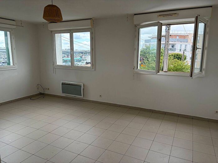 Appartement 2 pièces à louer à Pierre Lecorre, Paray-Vieille-Poste