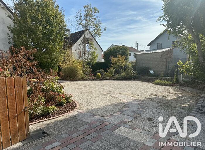 Maison 5 pièces à Saint-Clément, à vendre