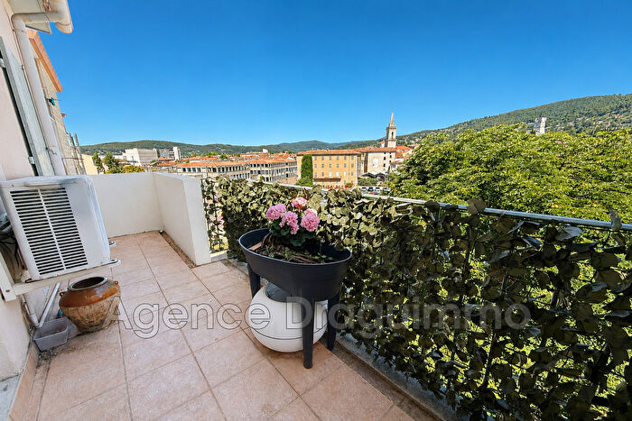 Appartement 3 pièces à Draguignan, Centre-ville historique, à vendre