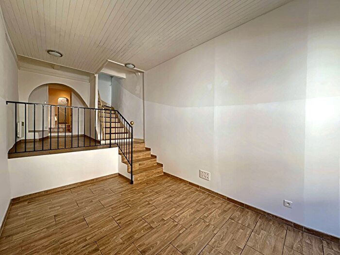 Maison à louer - Centre-Pie dAutry, Allauch - 4 pièces - 2 chambres