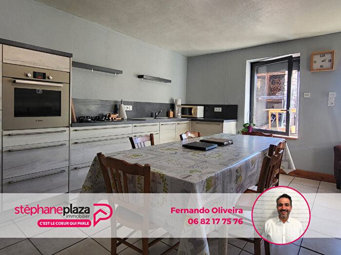 Maison à vendre - Légna - 6 pièces - 4 chambres