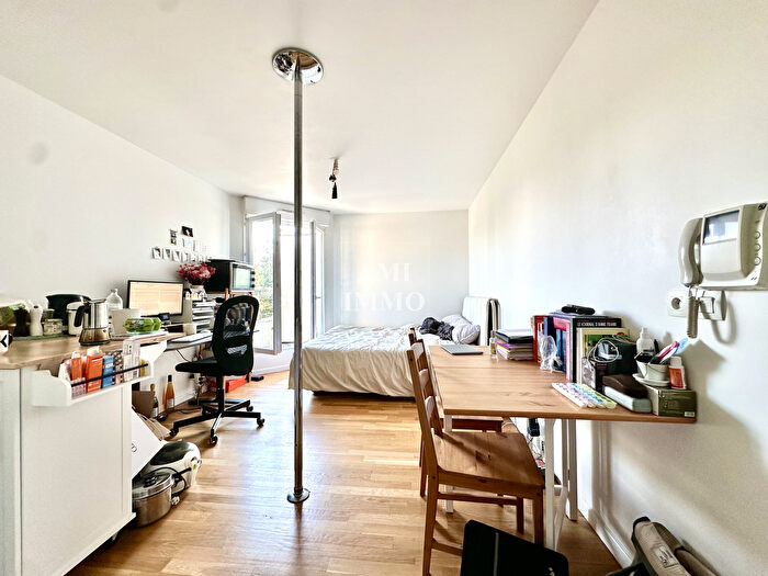 Appartement à vendre - Châtillon, Conservatoire - 1 pièce