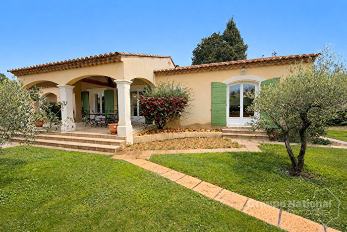 Maison à vendre - Saint-Rémy-de-Provence - 3 pièces - 2 chambres