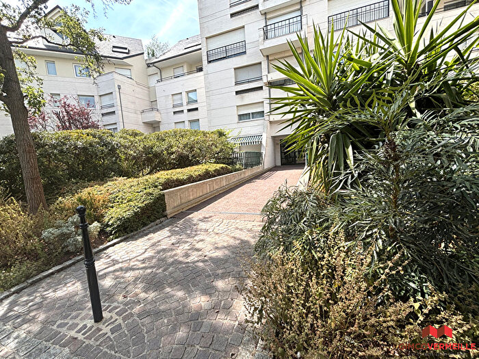 Appartement 4 pièces à Rueil-Malmaison, Rueil sur Seine, à louer