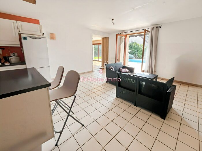 Maison à vendre - Vaux-le-Pénil - 7 pièces - 4 chambres