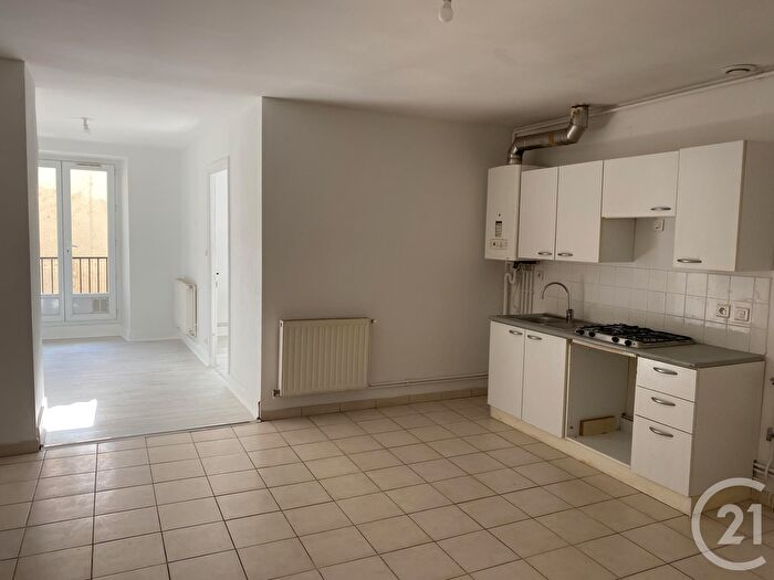 Appartement à louer - Annonay, Centre-ville - 2 pièces - 1 chambre