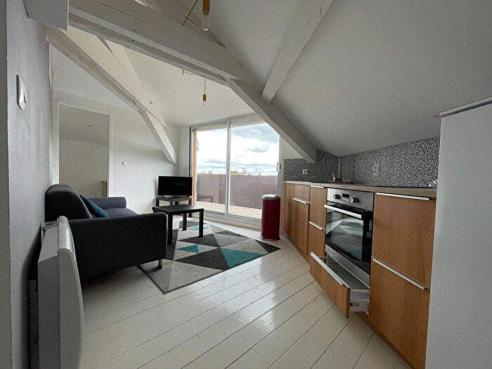 Appartement à louer - Clermont-Ferrand - 3 pièces - 2 chambres