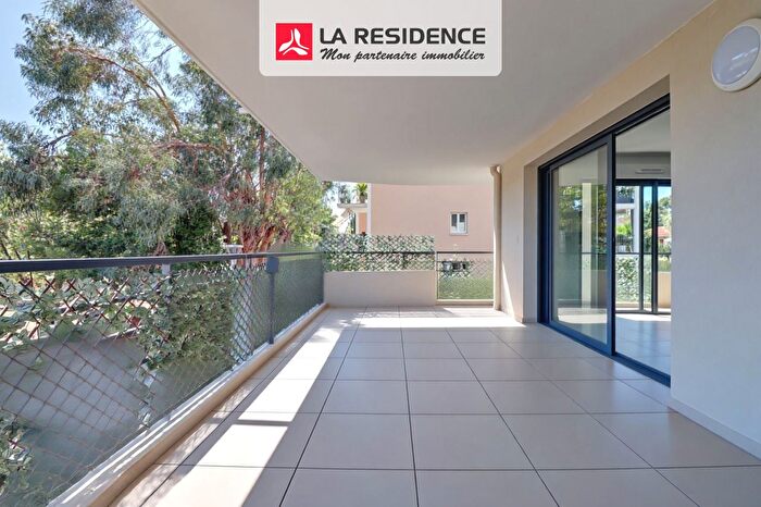 Appartement à vendre - Saint-Raphaël, Centre-ville - 3 pièces - 2 chambres