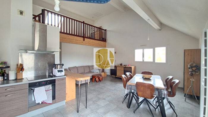 Appartement à vendre - Sauvagnon - 4 pièces - 3 chambres