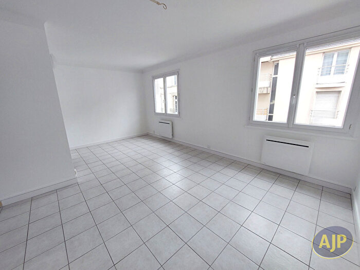 Appartement à louer - Nantes, Hauts-Pavés, Saint-Pasquier, Saint-Félix, Université - 1 pièce