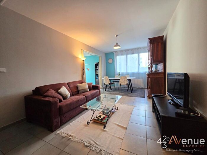 Appartement à vendre - Saint-Étienne, Montaud - 4 pièces - 3 chambres