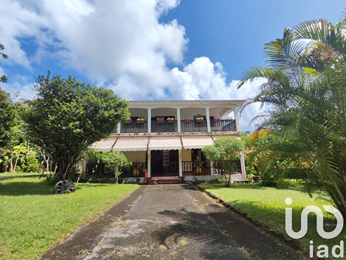 Maison à vendre - Capesterre-Belle-Eau - 8 pièces - 6 chambres