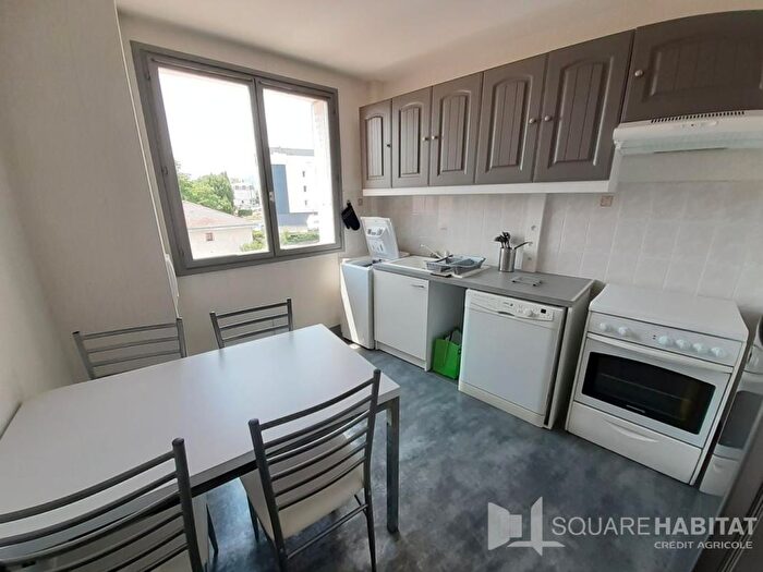 Appartement à louer - Le Cendre - 1 pièce - 1 chambre