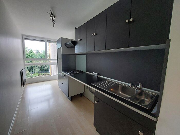 Appartement à louer - Saint-Étienne, Saint-Roch, Vivaraize, Valbenoite, Centre Deux - 2 pièces - 1 chambre