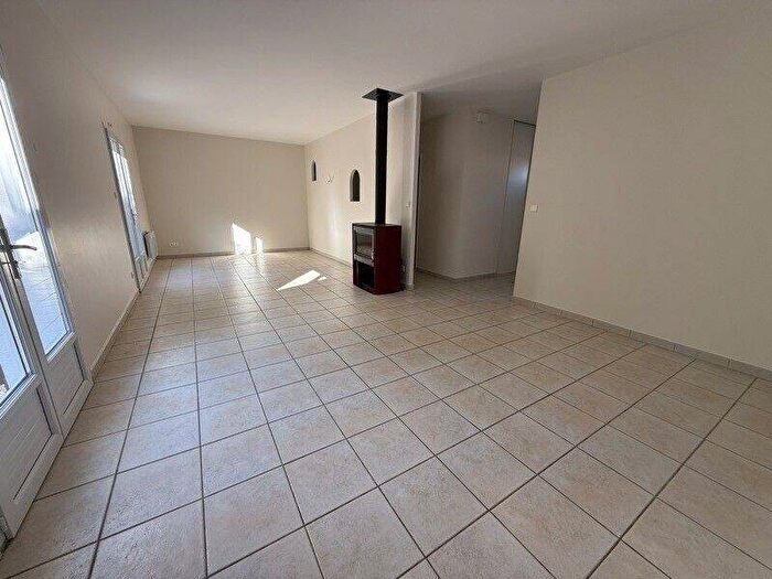 Maison à louer - Melle - 4 pièces - 3 chambres