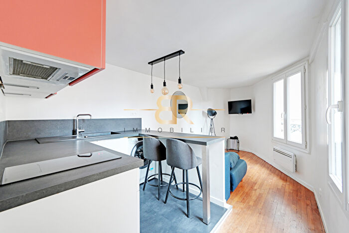 Appartement à vendre - Paris e , Saint-Vincent de Paul, Lariboisière - 2 pièces - 1 chambre