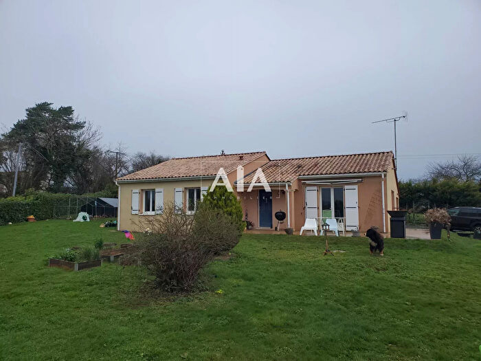 Maison 5 pièces à vendre à Taizé-Aizie