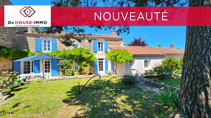 Sainte-Hermine - Maison 7 pièces à vendre