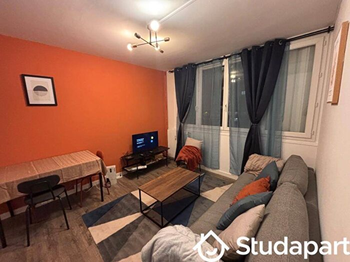 Appartement à louer - Grand Mare, Rouen - 1 pièce - 2 chambres