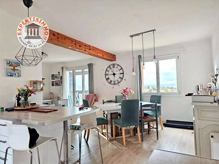 Appartement à vendre - Rognac - 4 pièces - 3 chambres