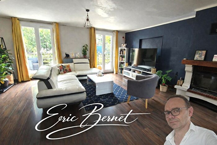 Maison à vendre - Meyzieu, Nord Est - 6 pièces - 4 chambres