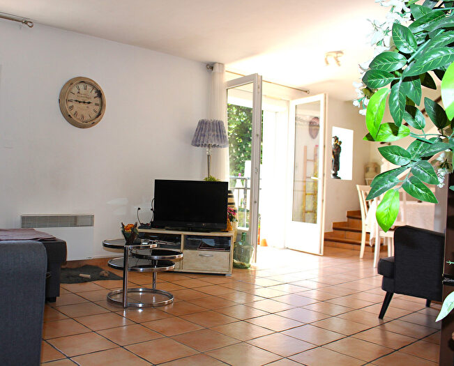 Appartement à vendre - Solliès-Pont - 3 pièces - 2 chambres