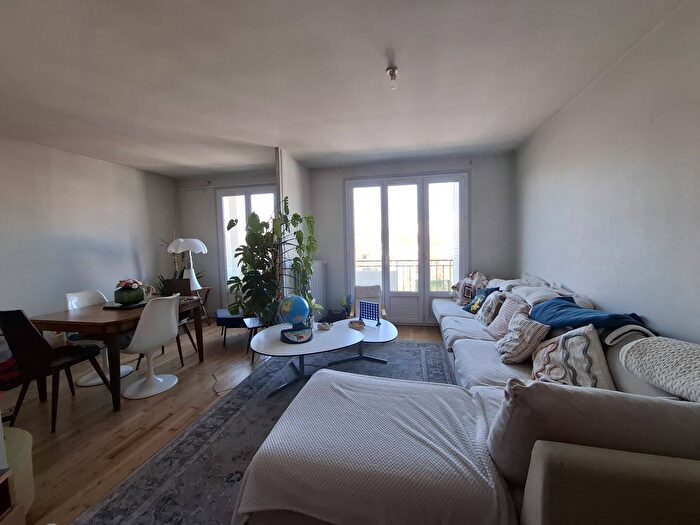 Appartement à louer - Cusset - 2 pièces - 1 chambre