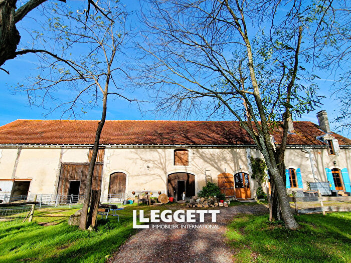 Maison à vendre - Montpon-Ménestérol - 6 pièces - 4 chambres