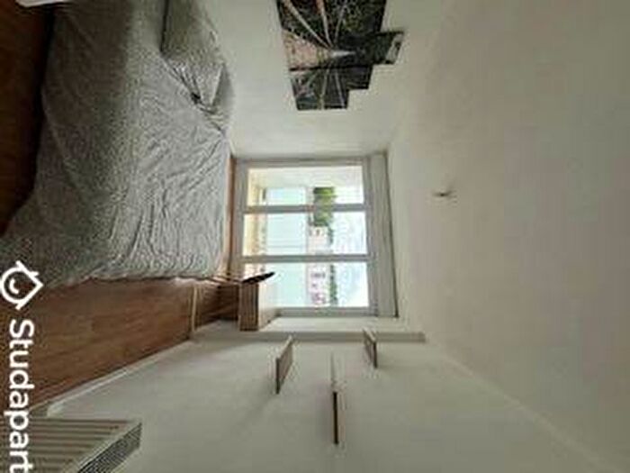 Appartement à louer - Activités, Orléans - 1 pièce - 1 chambre