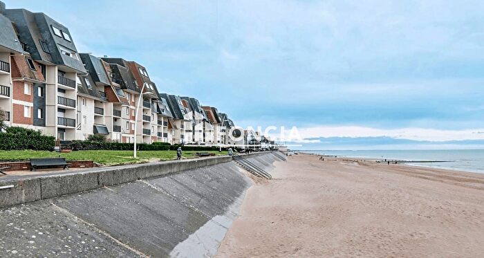 Appartement à vendre - Cabourg, Centre-ville, Clos Pasteur, Cap Cabourg - 3 pièces - 2 chambres