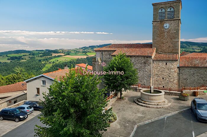 Maison à vendre - Saint-Georges-en-Couzan - 8 pièces - 4 chambres