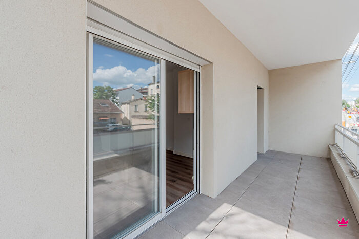 Vénissieux, Centre-ville : Appartement 1 pièce à vendre