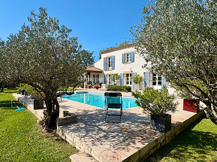 Maison à vendre - Arles, Pont de Crau, Moulès - 7 pièces - 5 chambres