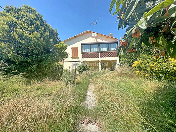 Maison 6 pièces à Arles, Trébon, à vendre