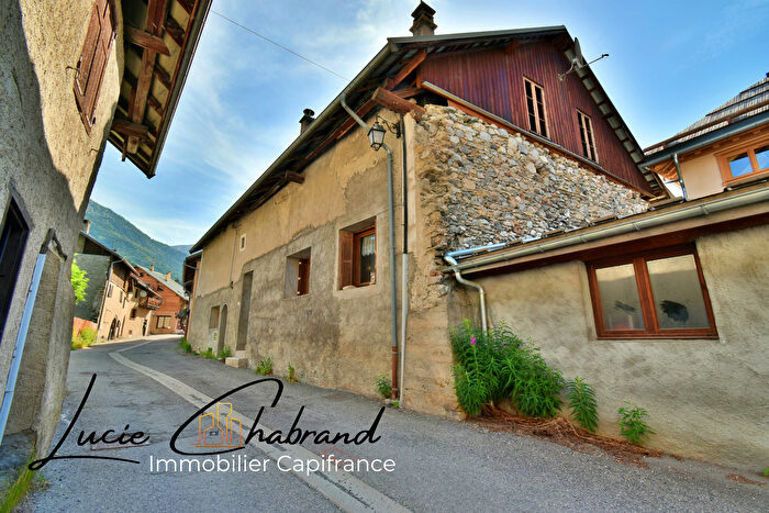Maison 6 pièces à Ceillac, à vendre