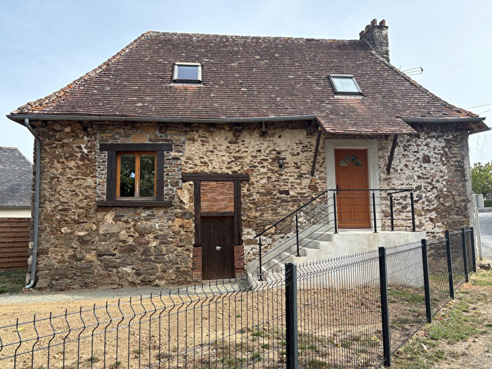 Saint-Sornin-Lavolps : Maison 3 pièces à louer