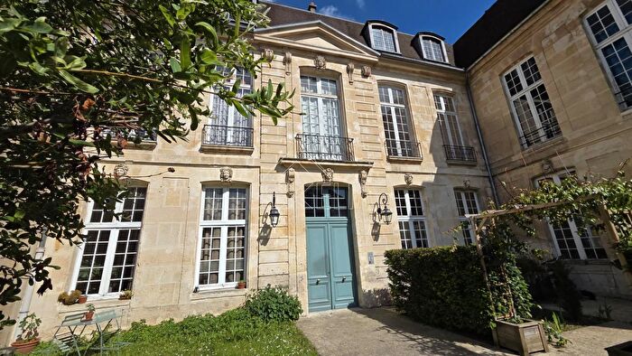 Appartement 2 pièces à vendre à Mantes-la-Jolie, Centre-ville