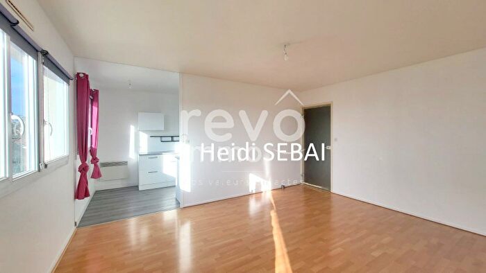 Appartement à vendre - Cholet, Lorraine - 2 pièces - 1 chambre