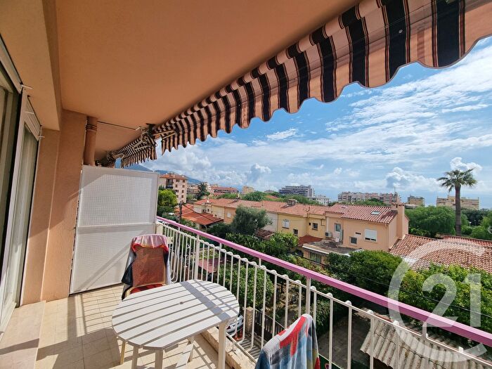 Appartement à vendre - Roquebrune-Cap-Martin, Carnolès, Gare, Cap Azur - 1 pièce - 1 chambre