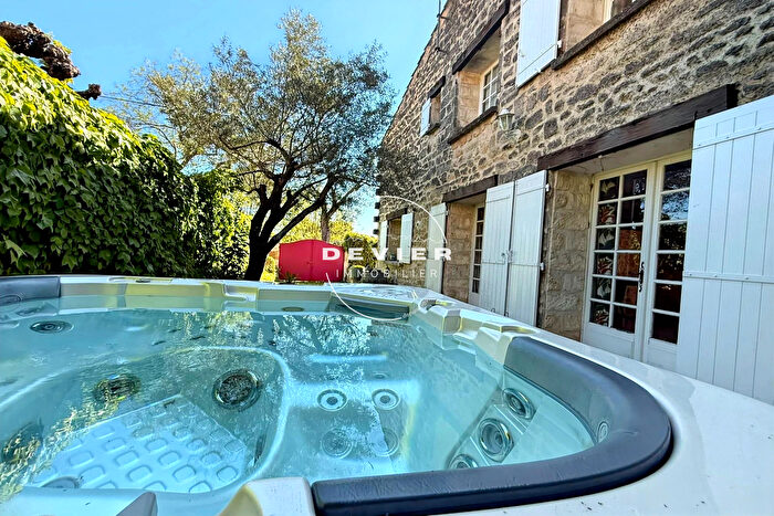 Maison 5 pièces à Saint-Geniès-des-Mourgues, à vendre