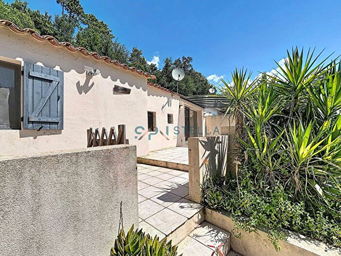Maison 3 pièces à Tavera, à louer