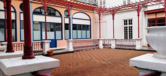 Appartement à louer - Vichy, Coeur de Ville - 2 pièces - 1 chambre