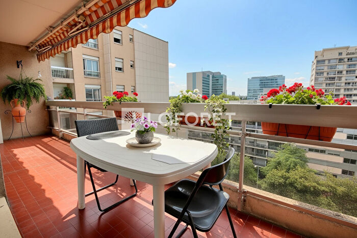 Appartement 4 pièces à vendre - Courbevoie, Hôtel de ville