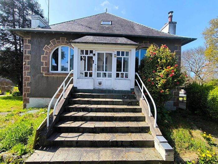 Maison à vendre - Plestin-les-Grèves - 7 pièces - 6 chambres