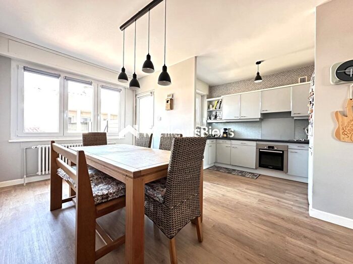 Appartement à vendre - Hagondange - 7 pièces - 3 chambres