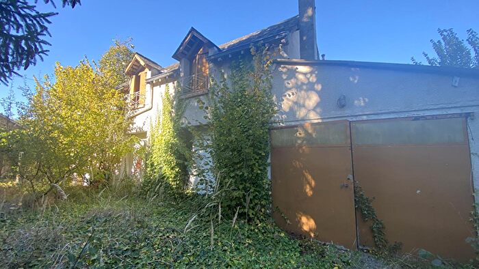 Maison à vendre - Aubigné-Racan - 4 pièces - 3 chambres