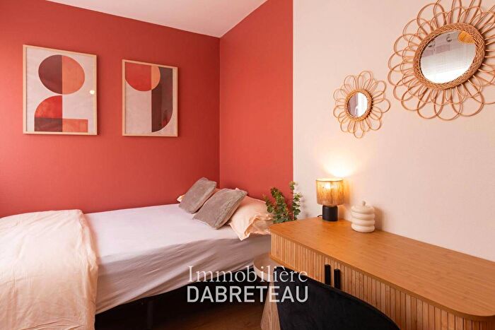 Cusset, Villeurbanne : Appartement 8 pièces à louer