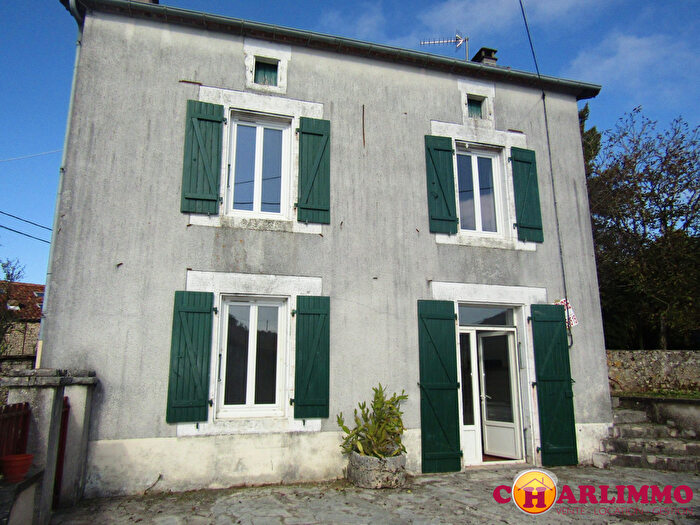 Maison à vendre - Saint-Claud - 3 pièces - 2 chambres